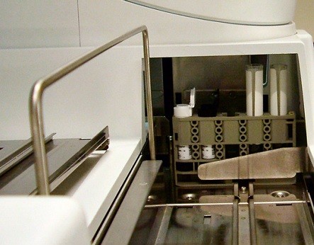 IMMUNOLOGY ANALYZER ROCHE Cobas E411 Rack – Innolab